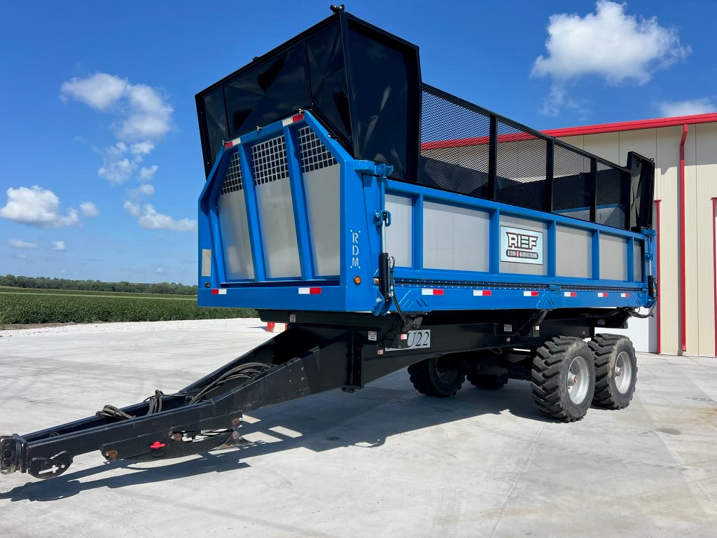Rief Design 24’ side dump trailer – Horter's Farm and Ranch Supply